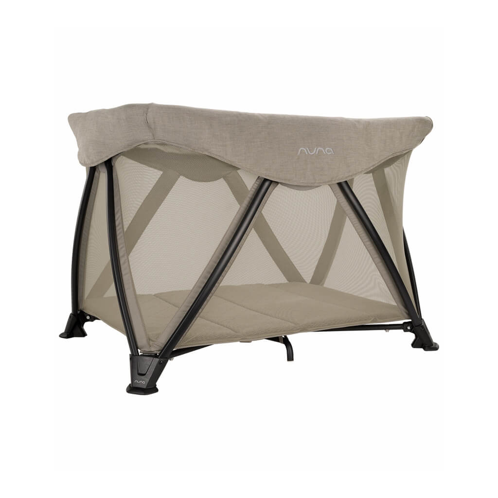 Nuna Sena Aire Playard with Zip-Off Bassinet | NINI and LOLI