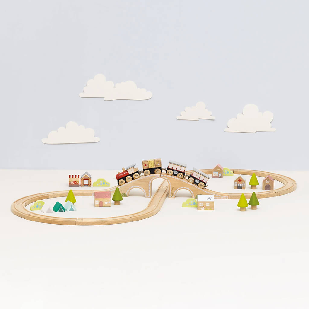 Figure of 8 Train Track – NINI and LOLI