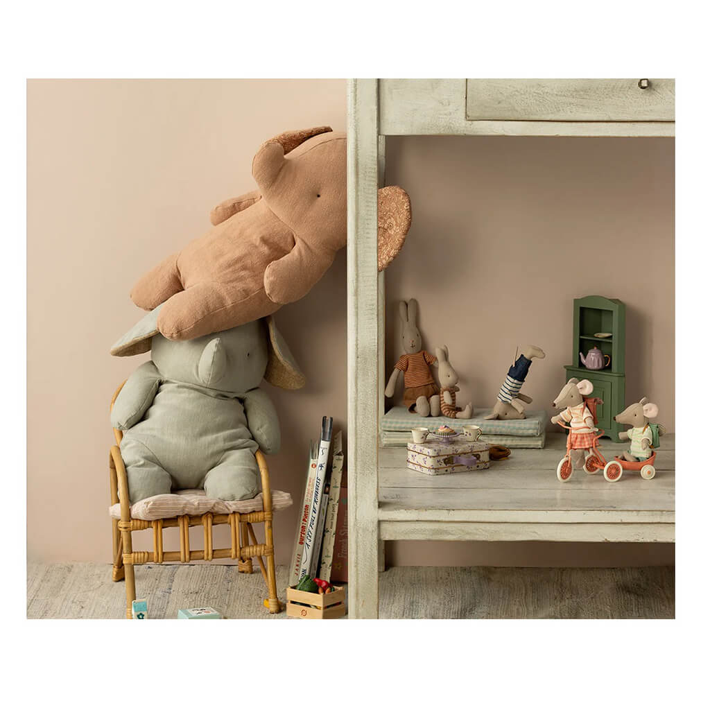 Safari Friends Big Elephant Grey – NINI and LOLI